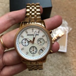 Michael Kors Accessories | Nwt Crystal Map Rose Gold Watch | Poshmark